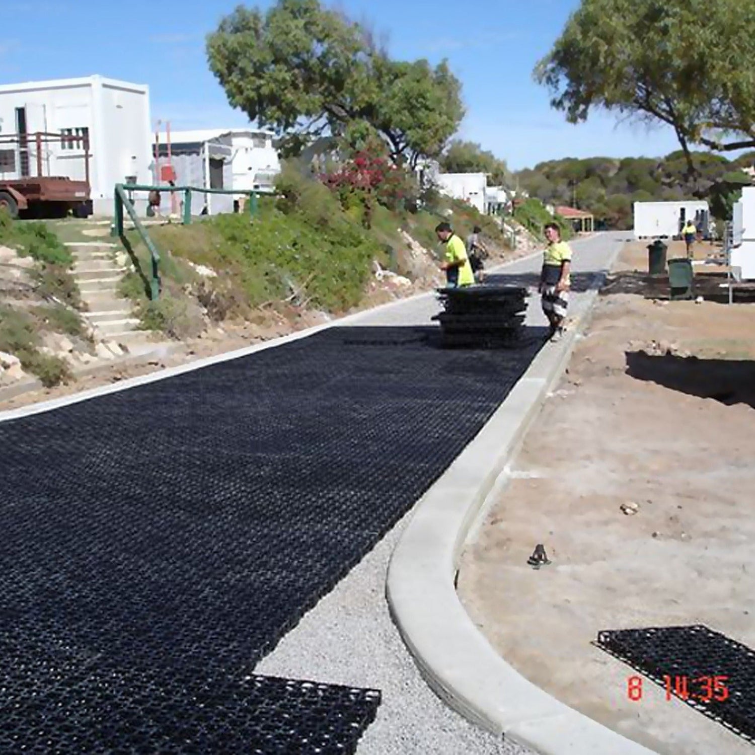 Gravel Cell | 50mm Drainage Cell | Stable Grid | Atlantis – Eco ...